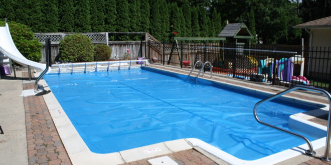 Green up Your Swimming Pool | WhosGreenOnline.com